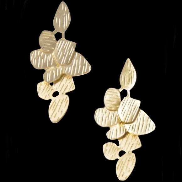 Jewelry | Expressionism Abstract Art Artwork Textured Stacked Ovals ...